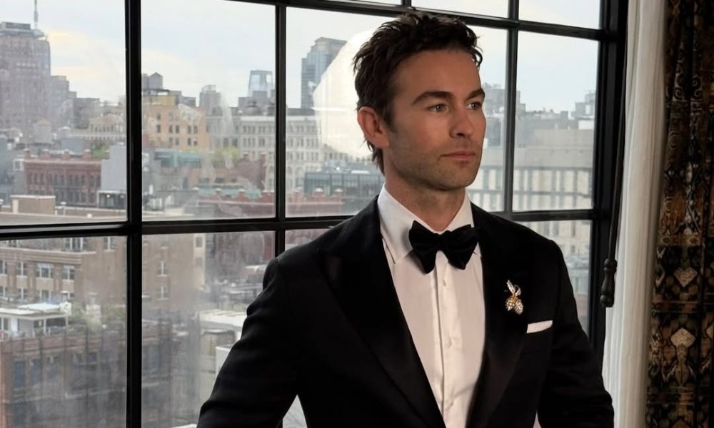 This “Gossip Girl” Star Says Rewatching the Series is “Campy” and “A ...